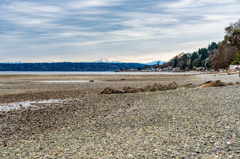 Normandy Park Shoreline 5 stock image. Image of park - 309070877