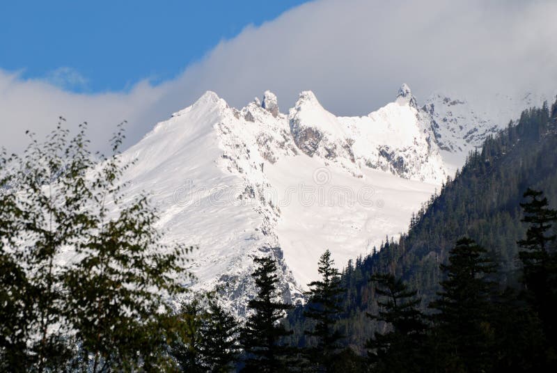 North Cascade Mountains stock photo. Image of reservation - 3360252