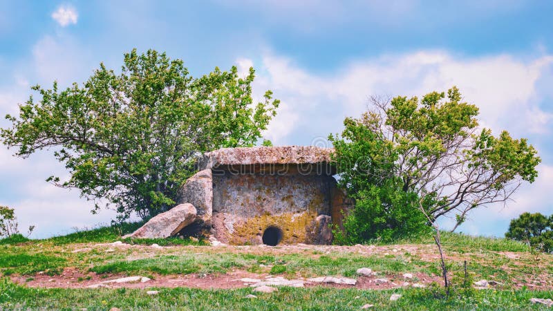 The Dolmen, Ancient Burial Place in Gamla Nature Reserve, Israel Stock ...
