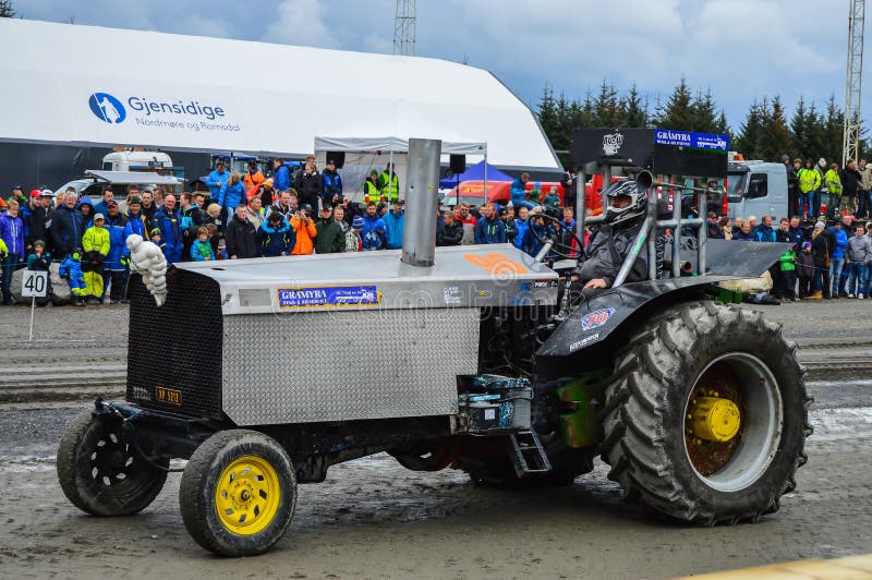 NORWAY, FARSTAD- 29 SEPT 2015: Tractor Pulling. Editorial Image - Image ...