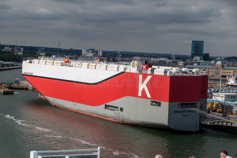 Southampton Eastern Docks and Hawaiian Highway Ro-Ro Vessel Editorial ...