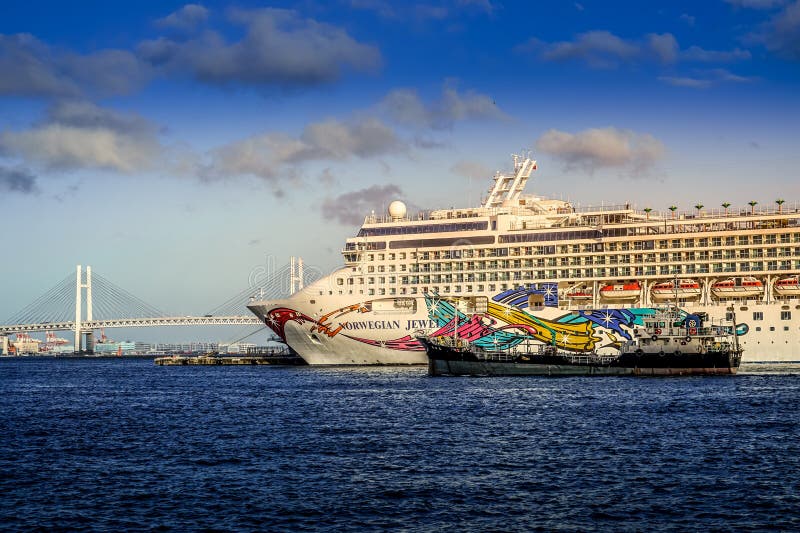 Norwegian Jewel (luxury Cruise Ship) Editorial Stock Photo - Image of ...