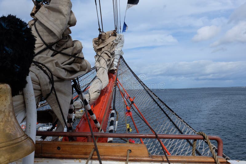 Ship Nose Front View Long Tail Boat At The Sea Stock Photo - Image of ...