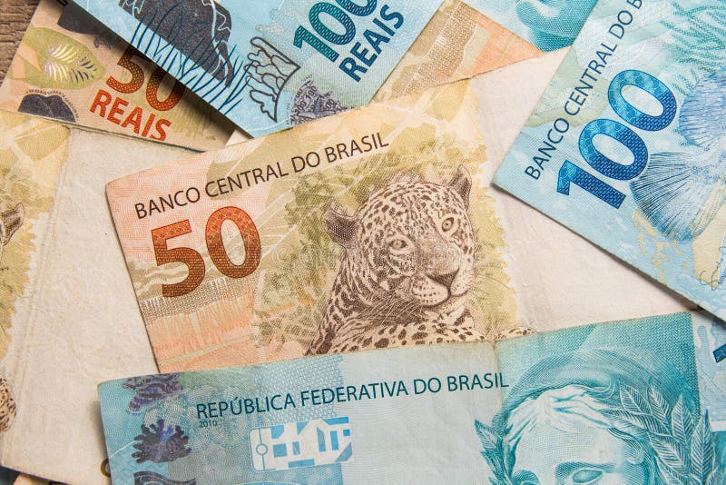 Echte Braziliaanse Munt. Geld Uit De Dinheiro Brasil Reais. Stock ...