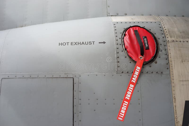 Nota a scarico caldo auto- fotografia stock. Immagine di protezione ...