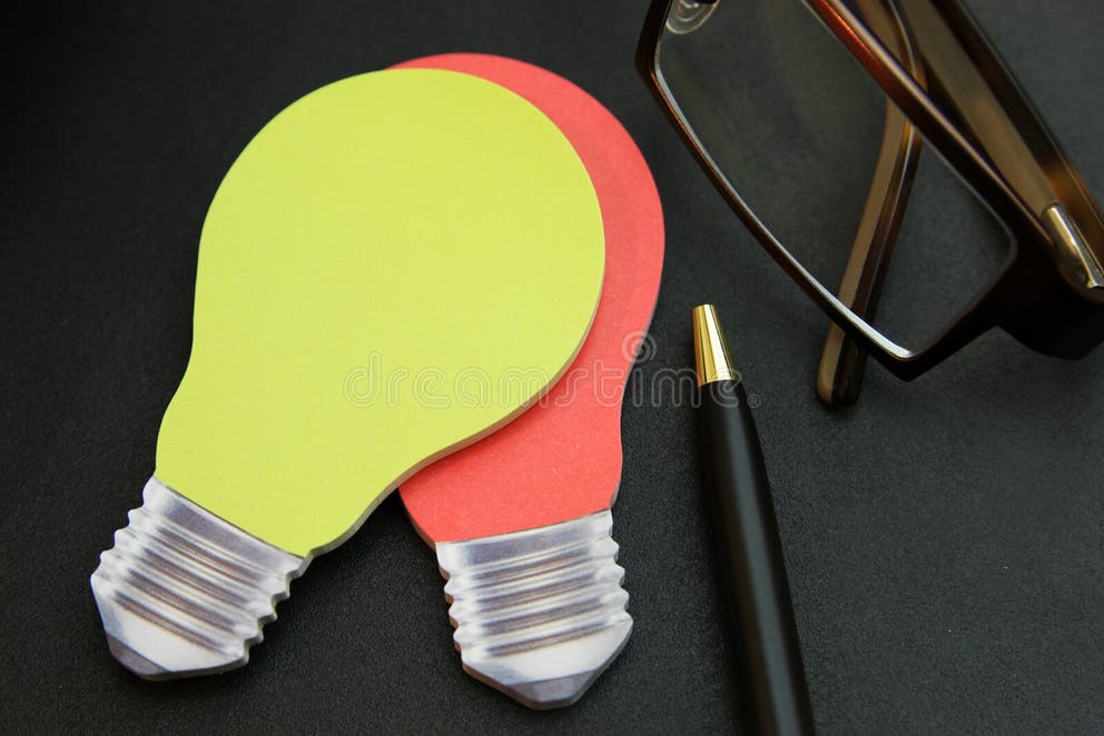 Notas creativas de la nota imagen de archivo. Imagen de pluma - 35617325