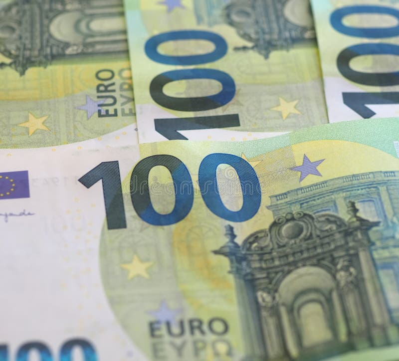 Notas Ou Notas De Euro 100 Euros Imagem de Stock - Imagem de conceito ...