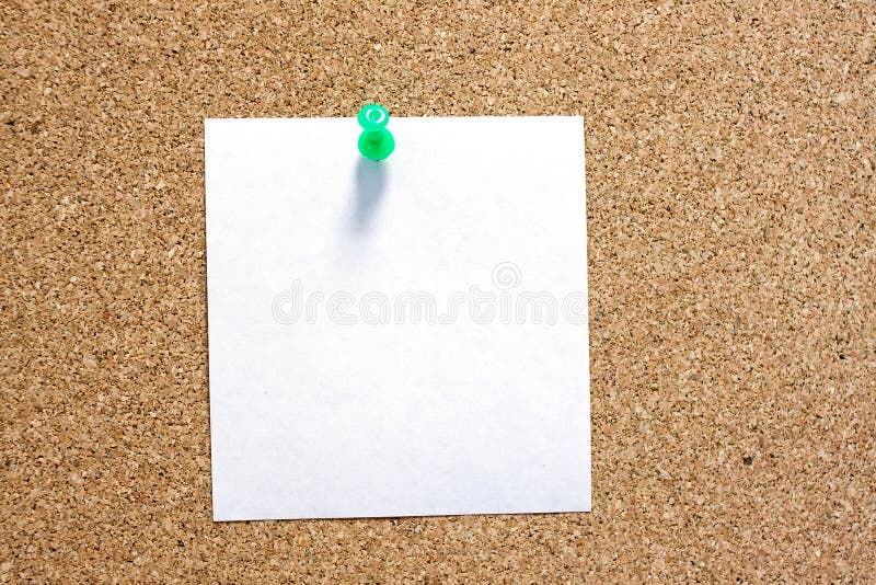 Note De Post-it Avec La Punaise Verte Sur Le Corkboard. Photo stock ...