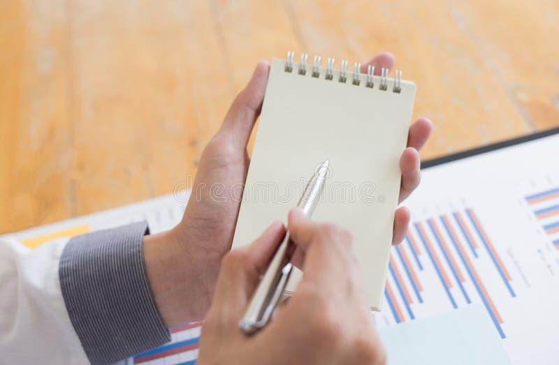 Note, Male Employee Taking Notes on Meeting Report on Note Paper Stock ...
