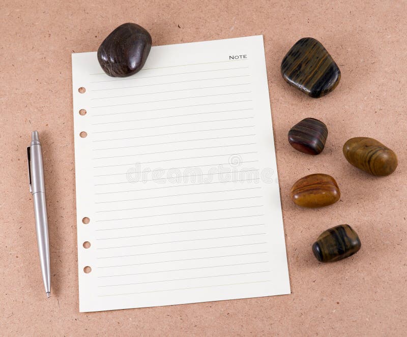Note paper on wooden board stock photo. Image of nature - 38607848