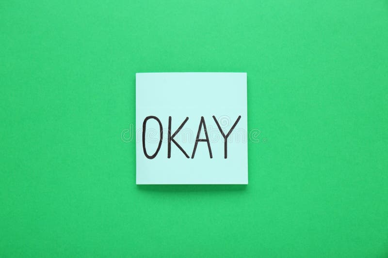 Note with Word Okay on Green Background, Top View Stock Image - Image ...