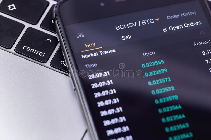 Smartphone with Stock Market Stock Image - Image of mobile, bank: 143981907