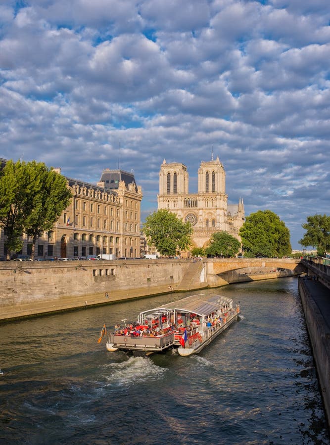 Notre dame editorial photography. Image of seine, notre - 60275767 Notre dame editorial photography. Image of seine, notre - 60275767