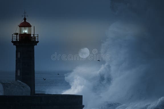 Notte tempestosa immagine stock. Immagine di uragano - 30501941