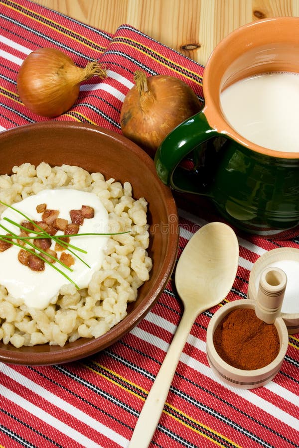 Cuisine Traditionnelle Slovaque Photo stock - Image du ferme, qualité ...