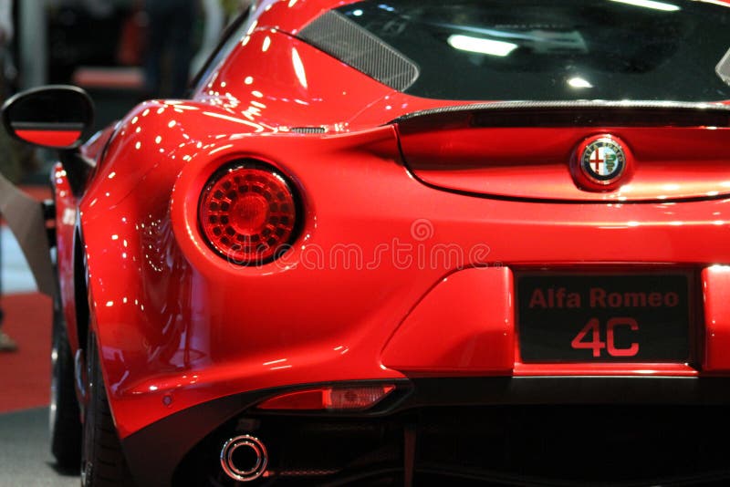 Nouvel Alpha Romeo Sportscar Photo stock éditorial - Image du cabine ...