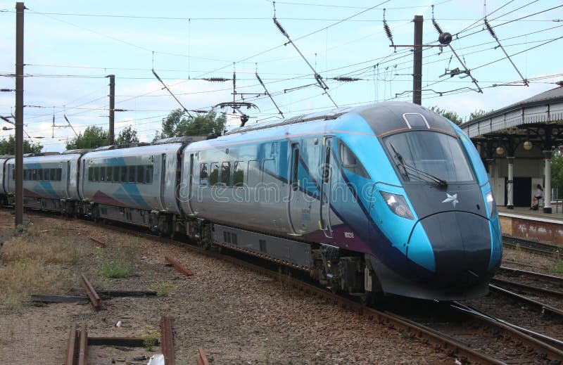 Nova Bi-mode Multiple Unit Train Arriving at York Editorial Image ...