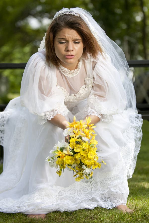 Novia dejada foto de archivo. Imagen de exterior, sacudido - 48136450