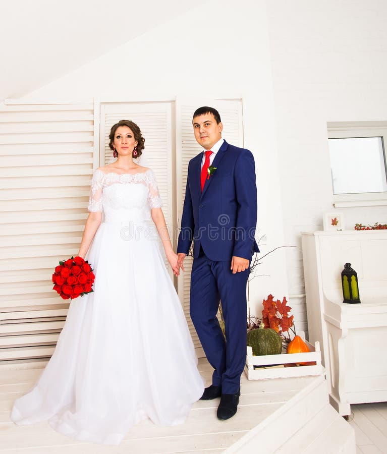 Pares De La Boda De Novia Y Del Novio Imagen de archivo - Imagen de ... Pares De La Boda De Novia Y Del Novio Imagen de archivo - Imagen de ...