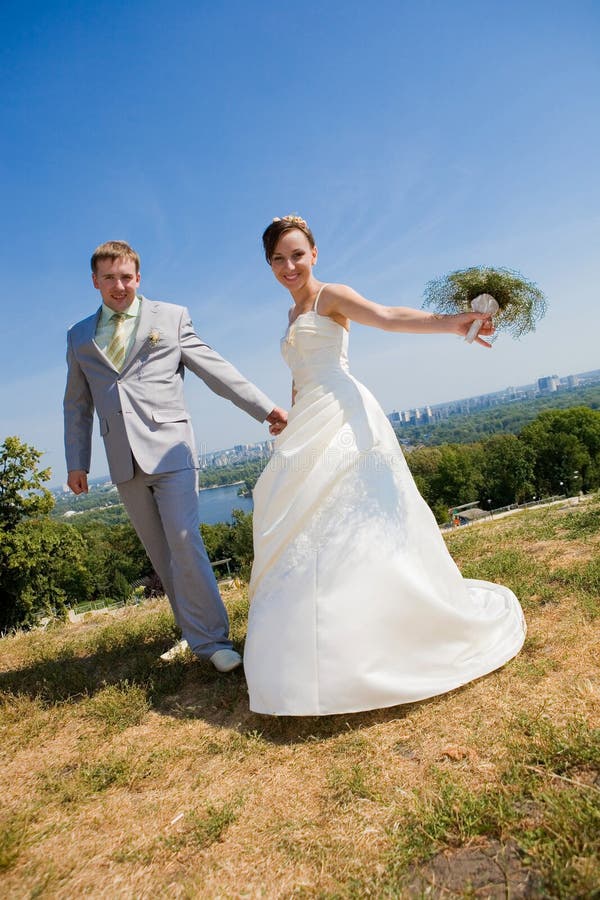 Novio y novia imagen de archivo. Imagen de actitud, retrato - 9675815