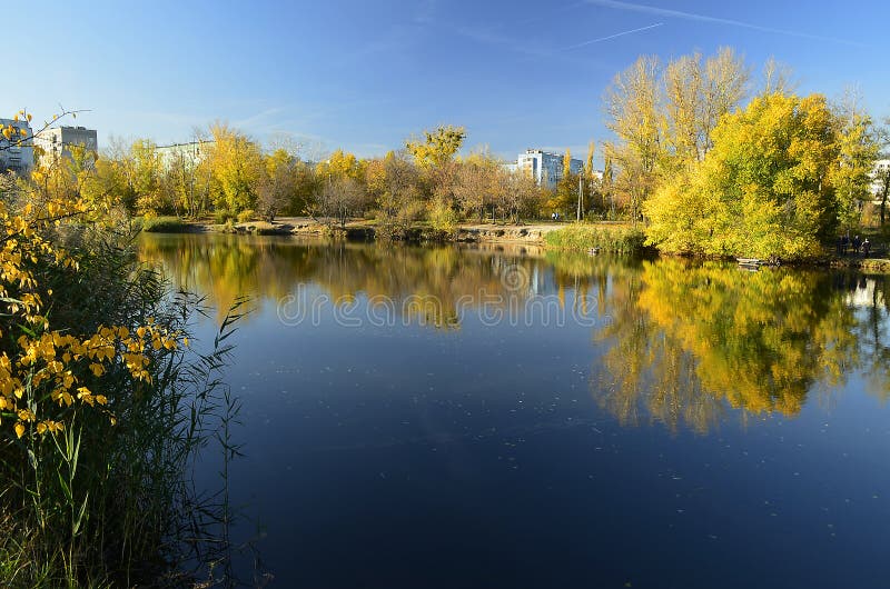 Novomoskovsk imagen de archivo. Imagen de cubo, ambiente - 34569167