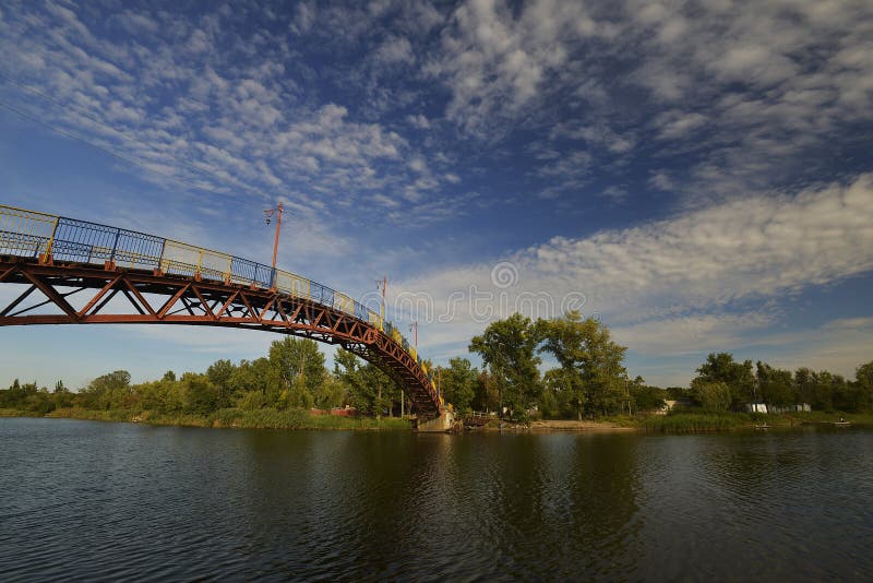 Novomoskovsk imagen de archivo. Imagen de flores, casa - 59689941