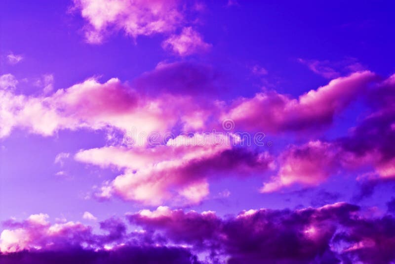 Nubes rosadas foto de archivo. Imagen de exterior, mullido - 13291164