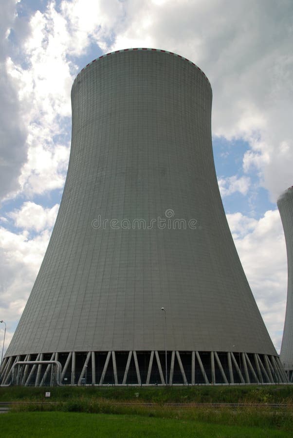 Nuclear Power Plant Picture. Image: 8961523