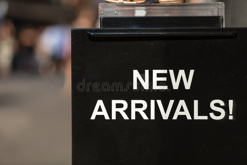 Nueva Muestra De Las Llegadas Foto de archivo - Imagen de gasto ...