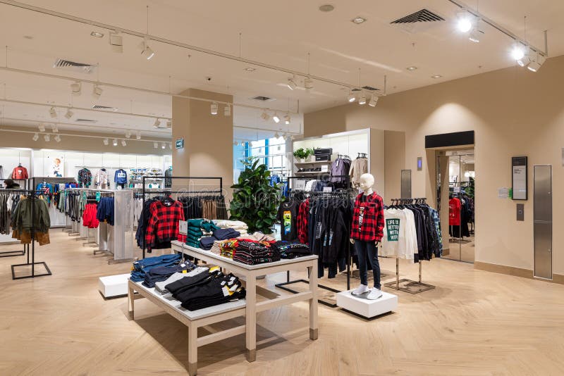 Nueva Tienda Moderna Interior De Lujo Fotografía editorial - Imagen de ...