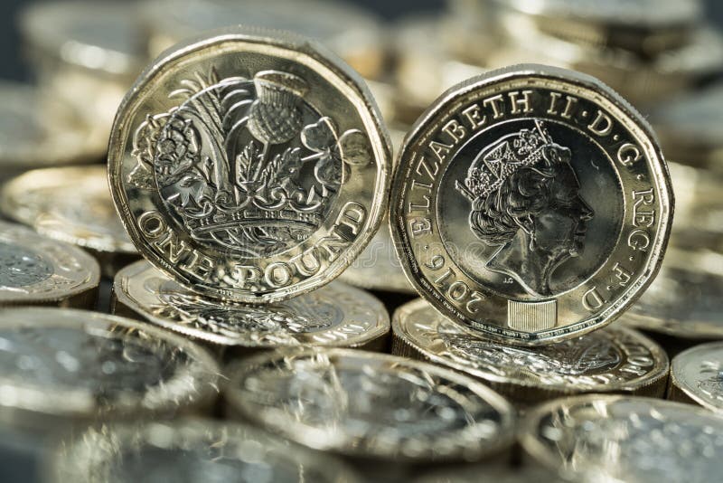 Nuevas Monedas De Libra Introducidas En Gran Bretaña En 2017 Fotografía ...