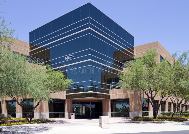 Nuevo Exterior Corporativo Moderno Del Edificio De Oficinas Foto de archivo - Imagen de emplee ...