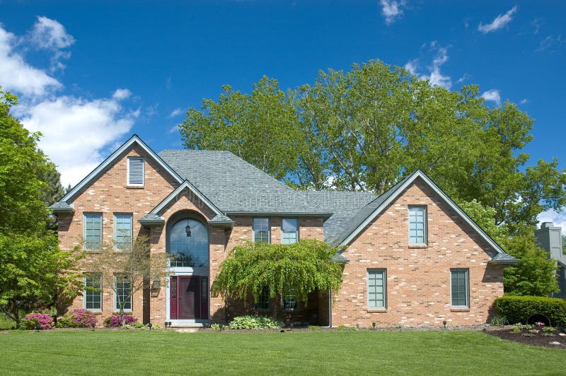 Nuevo hogar 110 foto de archivo. Imagen de casero, hierba - 791586