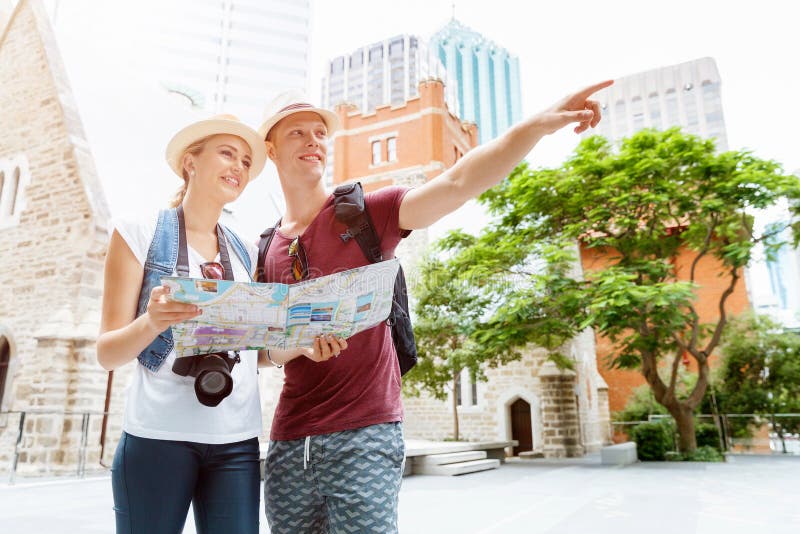 Nuevos lugares a explorar foto de archivo. Imagen de mirando - 60425792