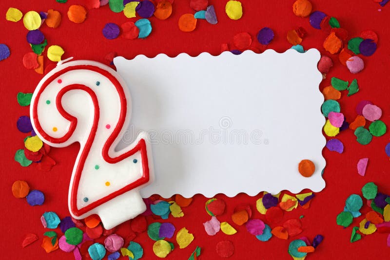 Nummer Twee Verjaardagskaars Stock Afbeelding - Image of kaars, twee ...