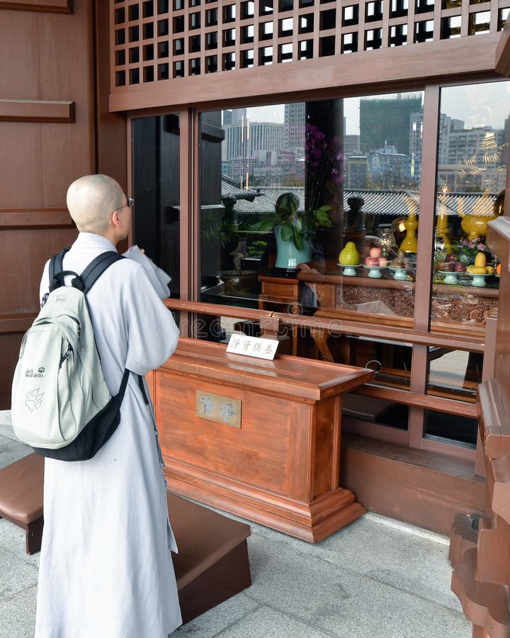 Nunnery de Lin do qui fotografia editorial. Imagem de oriental - 24364267