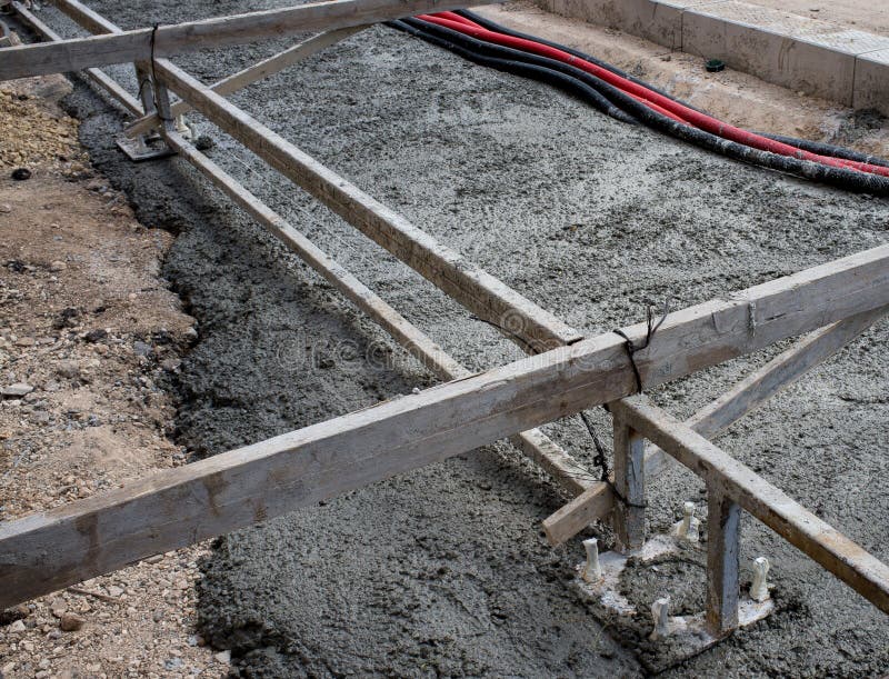 Nuova Costruzione Della Strada Cementata Immagine Stock - Immagine di ...