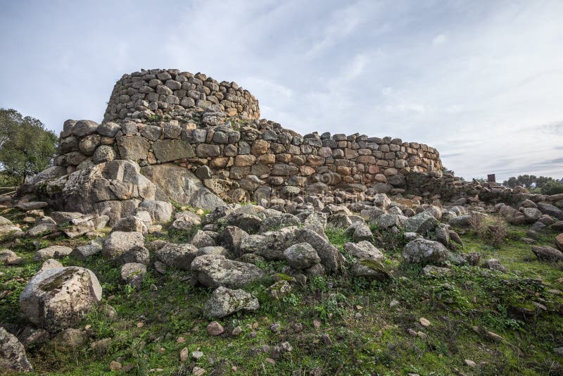 Nuraghe immagine stock. Immagine di bronzo, eredità, costa - 88103171