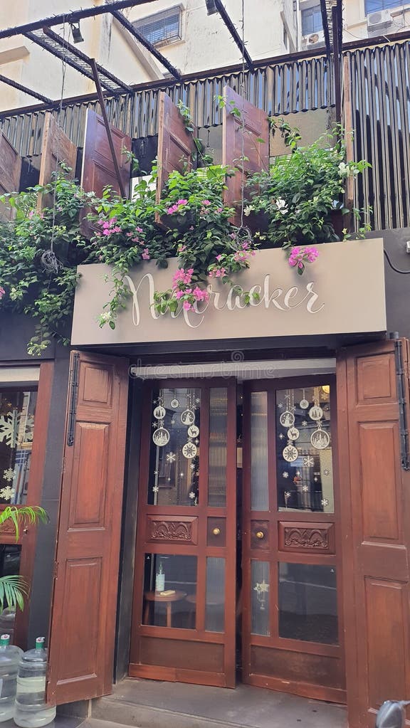 Nutcracker cafe mumbai editorial image. Image of door - 240929100