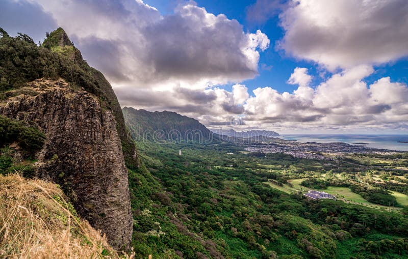 Nuuanu Pali Lookout on a Beautiful Sunny Day Stock Photo - Image of ...