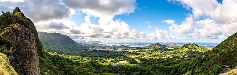 Nuuanu Pali Lookout on a Beautiful Sunny Day Stock Photo - Image of ...