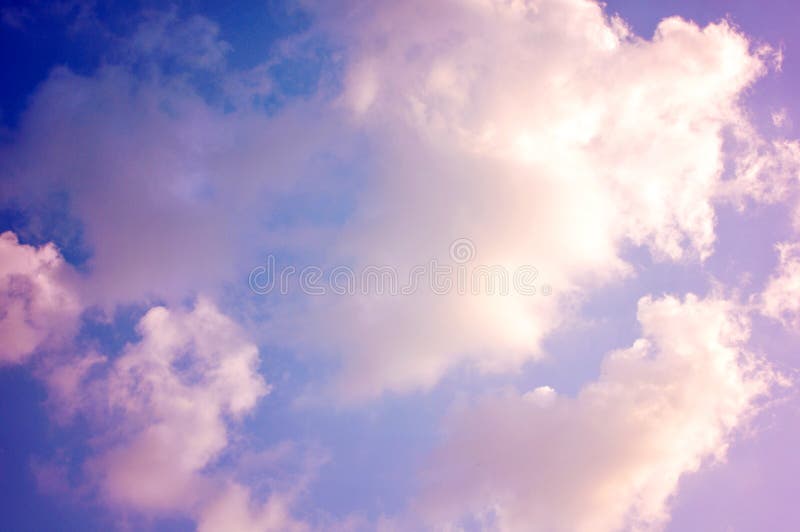 Nuvens Do Rosa Pastel, Cloudscape Colorido Imagem de Stock - Imagem de ...