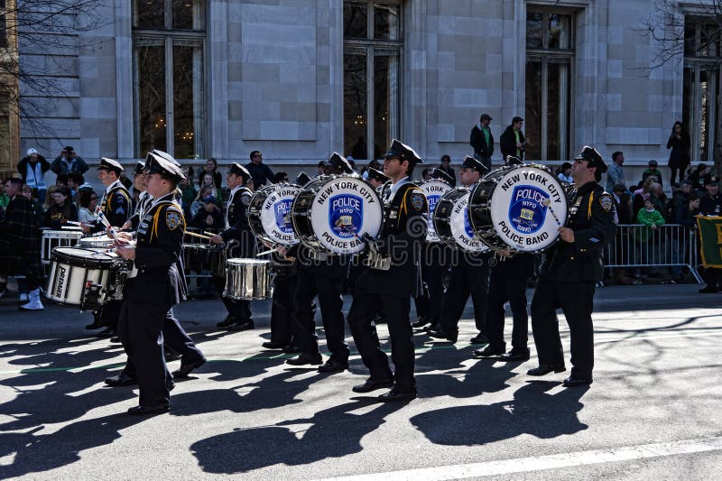 NYPD in Saint Patrick S Day Parade Editorial Photo - Image of irish ...
