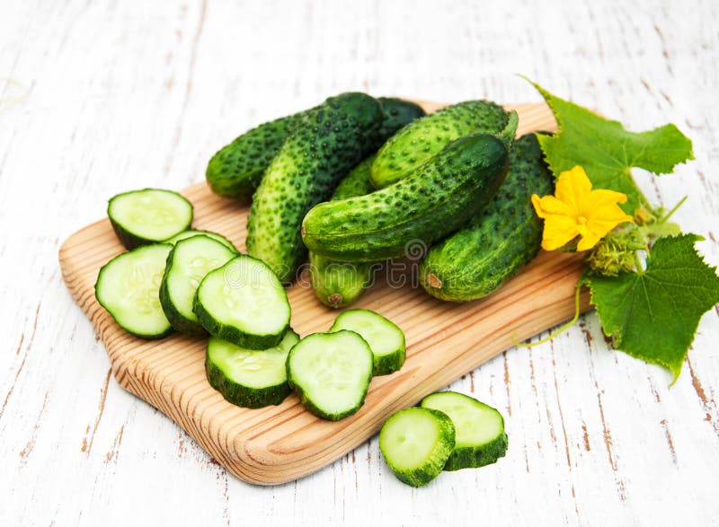 Nya gurkor fotografering för bildbyråer. Bild av grönsaker - 57147667