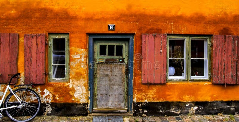 Nyboder Copenhague photo stock. Image du danemark, historique - 104238132