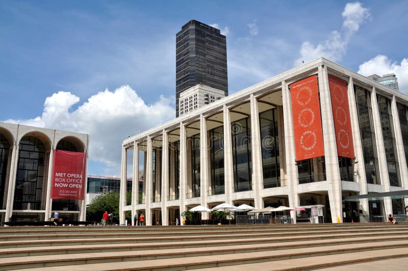 NYC: Avery Fischer Hall at Lincoln Center Editorial Stock Photo - Image ...