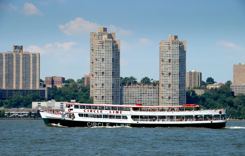 NYC: Circle Line Ferry Boat on Hudson River Editorial Image - Image of ...