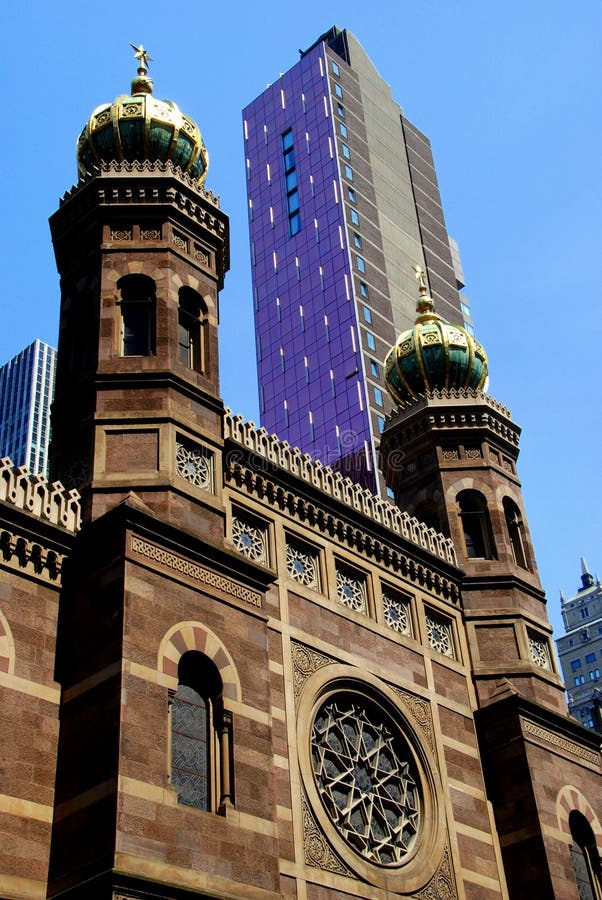 NYC: Historic Central Synagogue Stock Image - Image of famous, towers ...