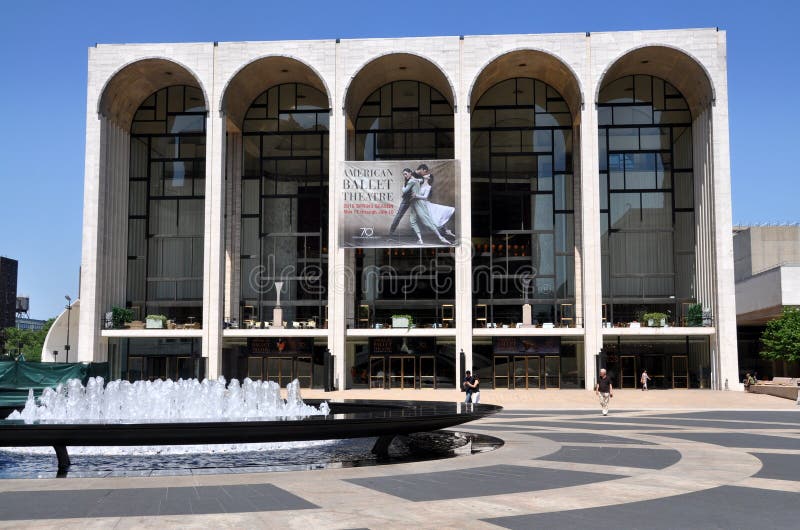 NYC: Metropolitan Opera House Editorial Stock Image - Image of arts ...