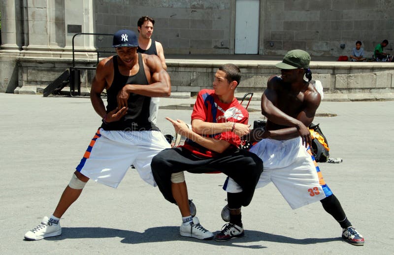 NYC: Three Youths Break Dancing Editorial Stock Image - Image of park ...